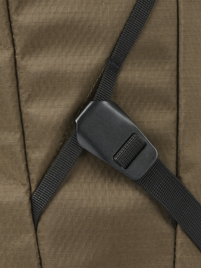 Expandable DAYPACK - Unique Design and Versatile Functionality – AEVOR